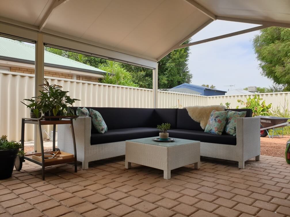 How to Build a Patio Living Space That’s Used Year-Round - Evolve Feed